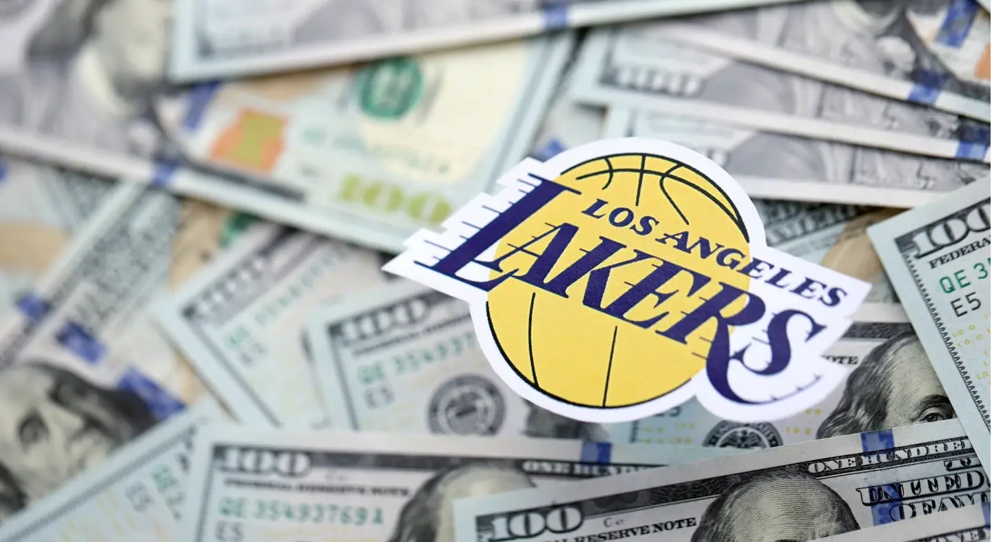 A Lakers legnehezebb nyári döntése: megér 241 millió dollárt Austin ...